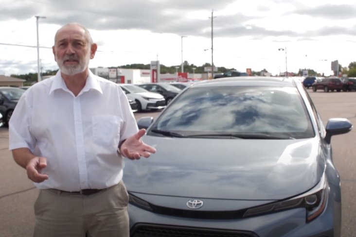 Jim Walkaround with the Toyota Corolla | Petawawa Toyota